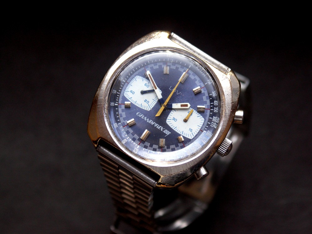 en-Chronograph - Valjoux 7733 :: Vintagewatch